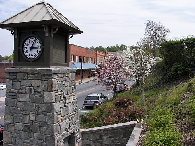 This equestrian paradise offers world-class entertainment in your backyard without world-class price tags attached to everything.