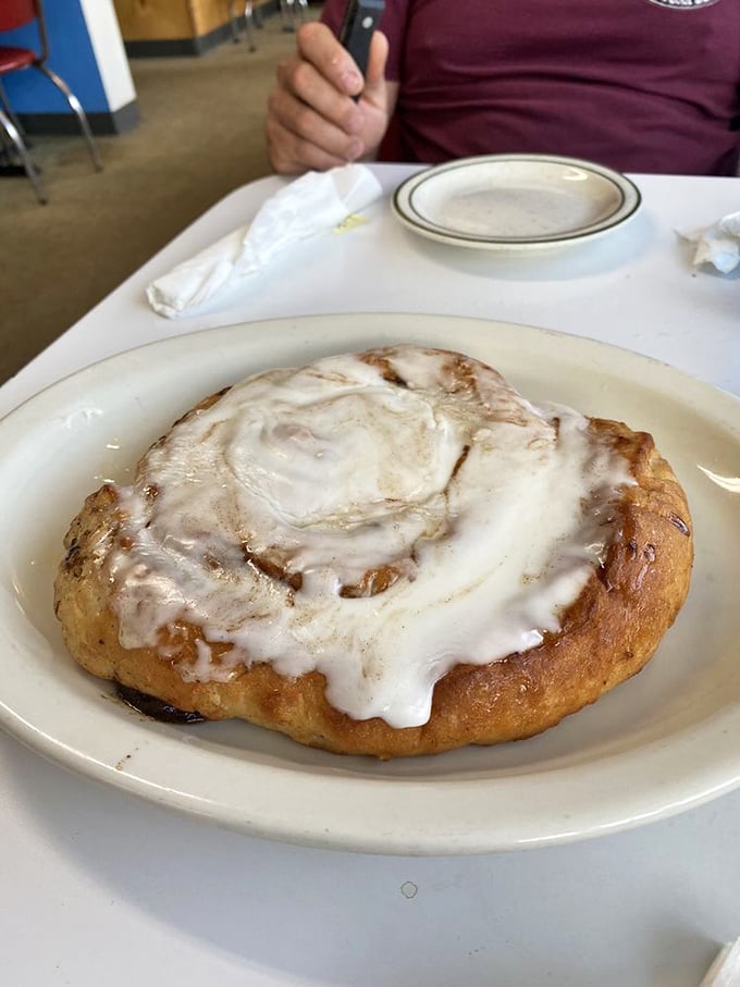 If clouds were made of cinnamon, sugar, and frosting, they'd look exactly like this. Heaven on a plate, no harp required.