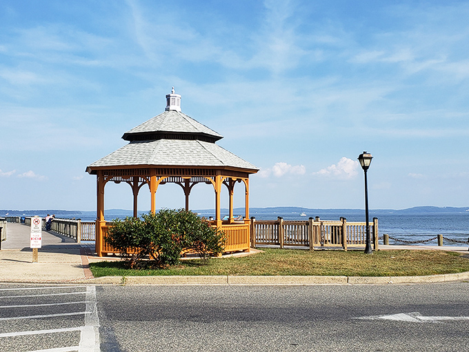 This waterfront gazebo has witnessed more marriage proposals and sunset selfies than a Hallmark movie marathon. The view alone is worth the trip.