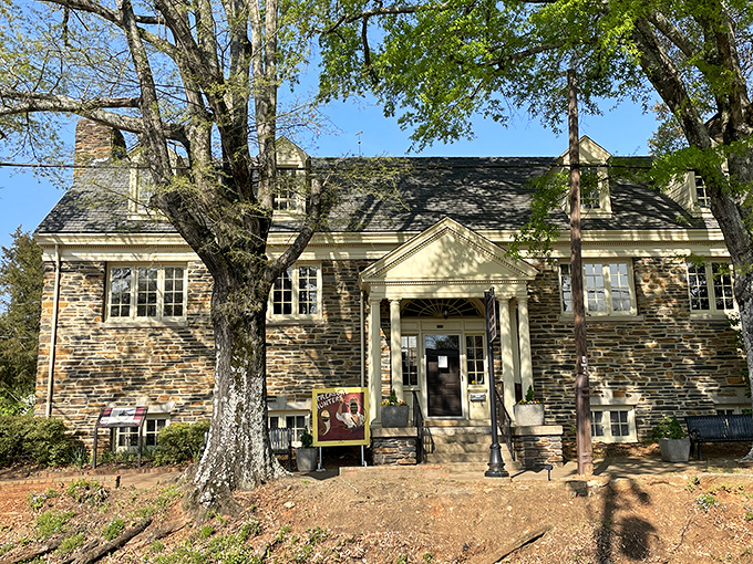The Orange County Historical Museum doesn't just preserve history – it celebrates it in a building that looks like it belongs on a college campus.