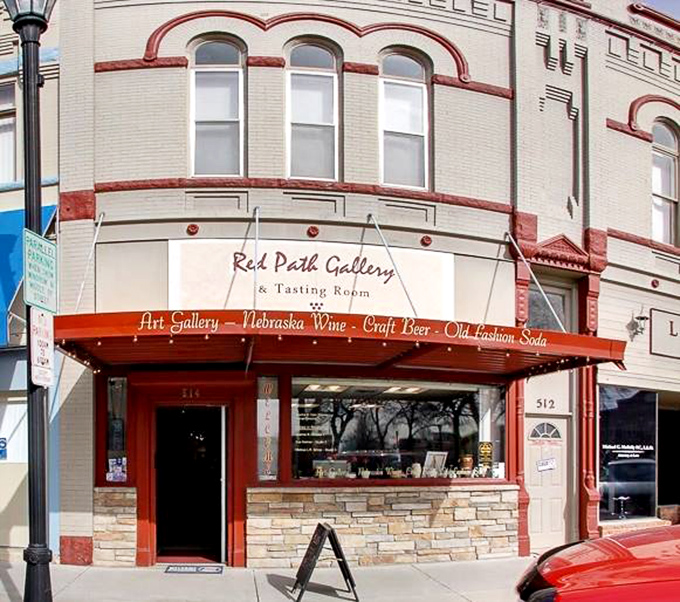 Red Path Gallery combines two of life's greatest pleasures &ndash; art appreciation and wine tasting &ndash; proving culture and relaxation aren't mutually exclusive after all.