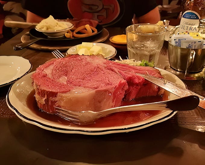 Some restaurants serve roast beef; Aberdeen Barn serves a carnivore's dream. That knife isn't just for show&mdash;it's the key to unlocking pure beefy bliss.