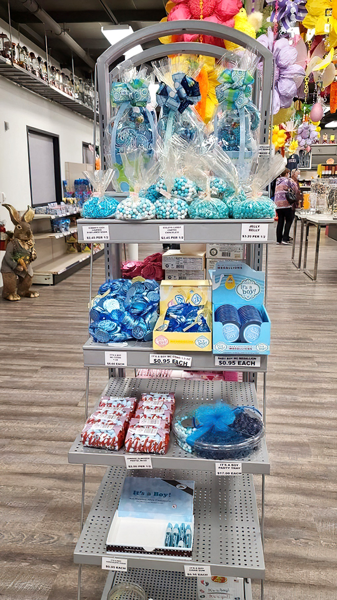It's a boy! And apparently, he needs enough blue candy to paint the nursery. These themed displays make gift-giving deliciously simple.