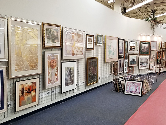 An art lover's jackpot where someone's discarded masterpiece becomes your living room's conversation starter. Gallery-worthy finds without the gallery prices.