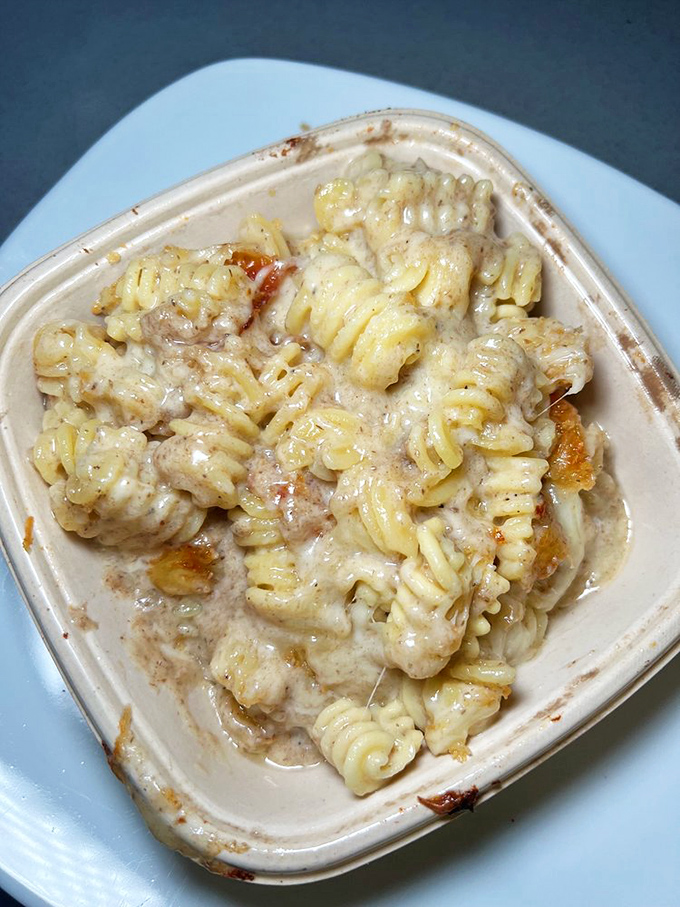 Creamy, dreamy, and worthy of a sonnet&mdash;Murray's mac and cheese achieves that perfect pasta-to-sauce ratio that food scientists have been chasing for generations.
