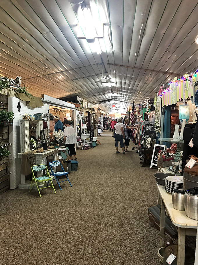 Big Creek Trade Days transforms an ordinary field into a bustling marketplace where rural charm meets treasure-hunting excitement.