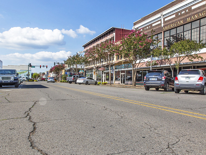 Conway welcomes you with its iconic downtown arch – a gateway to affordable retirement in the heart of Arkansas.