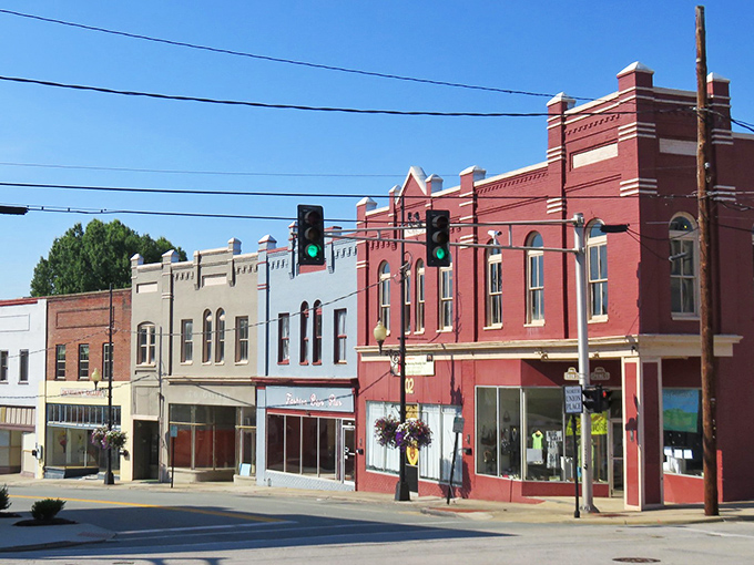 These tree-lined streets invite leisurely strolls, where every corner reveals another piece of Virginia's architectural heritage and heart. 