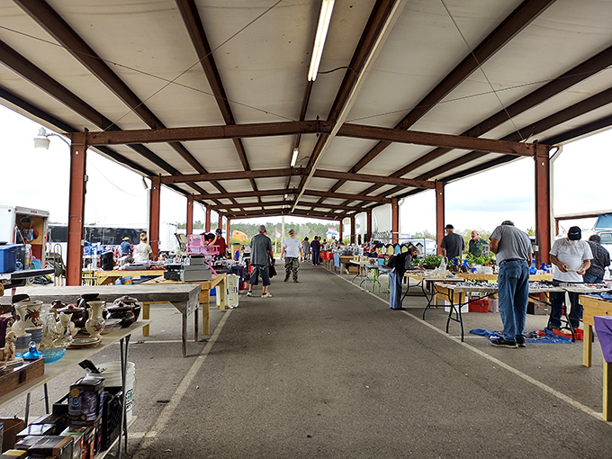The covered walkways at Menge Flea Market offer Gulf Coast treasure hunting with protection from Mississippi's famous sunshine.