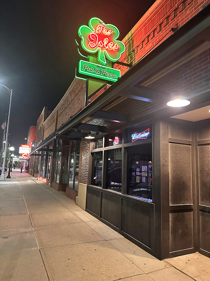 Isles Pub & Pizza keeps it humble on the outside. Like your favorite jeans &ndash; not flashy, just reliable. 