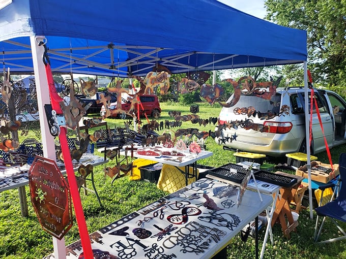 Itchy's Flea Market exterior might look modest, but inside lies a wonderland of forgotten treasures. 
