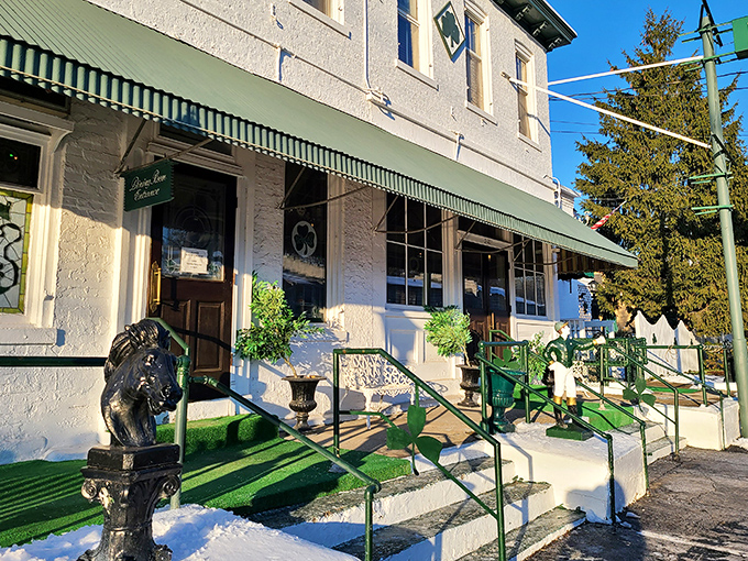 Green awnings and vintage charm - like dining at Sinatra's favorite table, minus the cigarette smoke. 