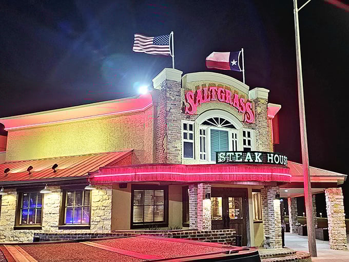 Saltgrass glows with invitation after dark, like a beacon calling all hungry travelers to beefy salvation.