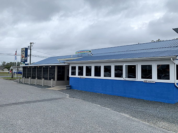 The Surfing Crab's humble exterior is the Clark Kent disguise for its Superman-level seafood inside.