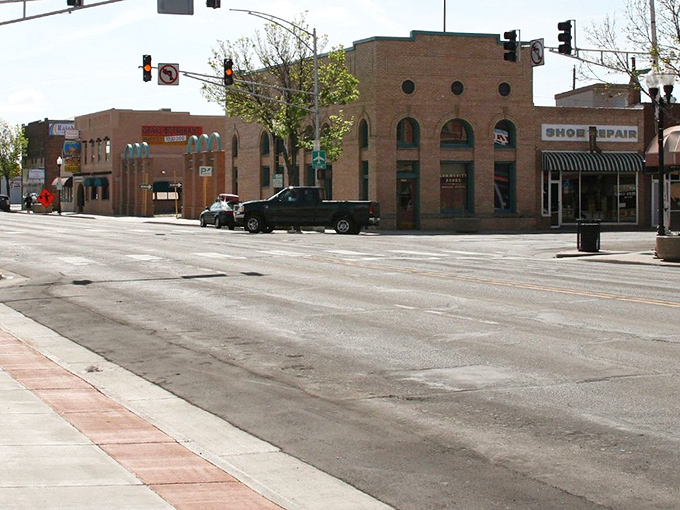 Skyline Drive offers a glimpse of Alamosa's historic theater culture. The vintage marquee promises entertainment that won't require a second mortgage for tickets!