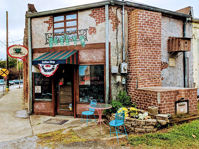 This cozy coffee shop in Bell Buckle offers small-town charm in a historic brick building. Where your morning cup comes with a side of nostalgia!