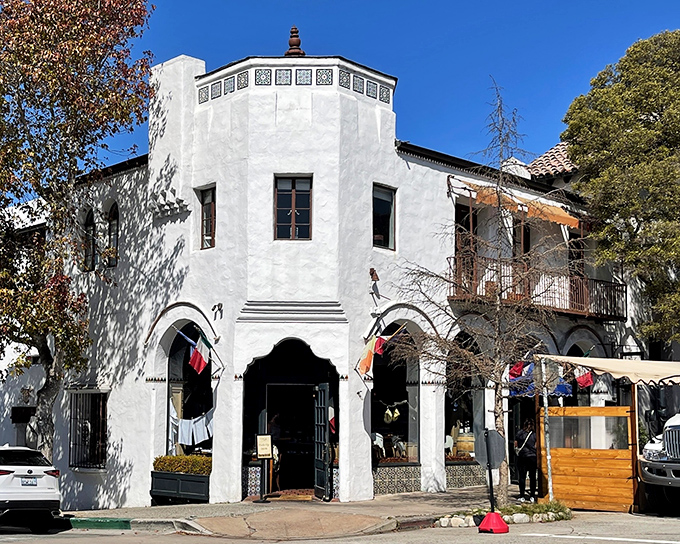 The road through Big Sur: where Mother Nature shows off like she's auditioning for National Geographic's cover.