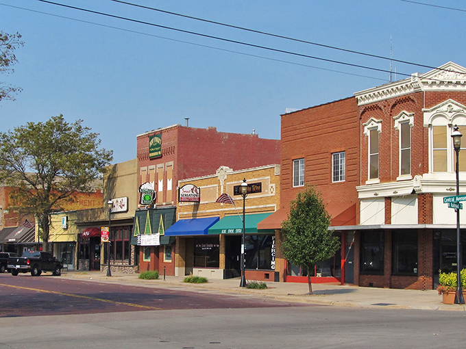 The sun-drenched streets of Kearney offer small-town charm with prices that won't make your retirement account weep.