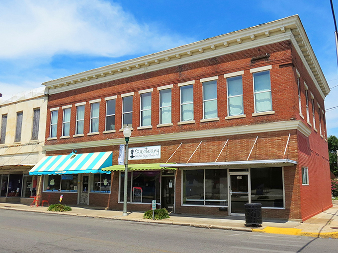 Nature's Way health store proves Paragould residents were into wellness before it was trendy. That green awning means business!