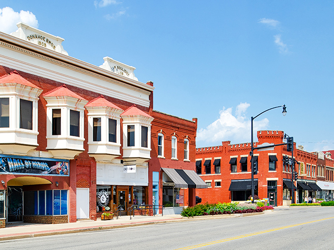 These modern buildings stand ready to serve Ponca City residents. Healthcare that doesn't require a GPS and packed lunch!