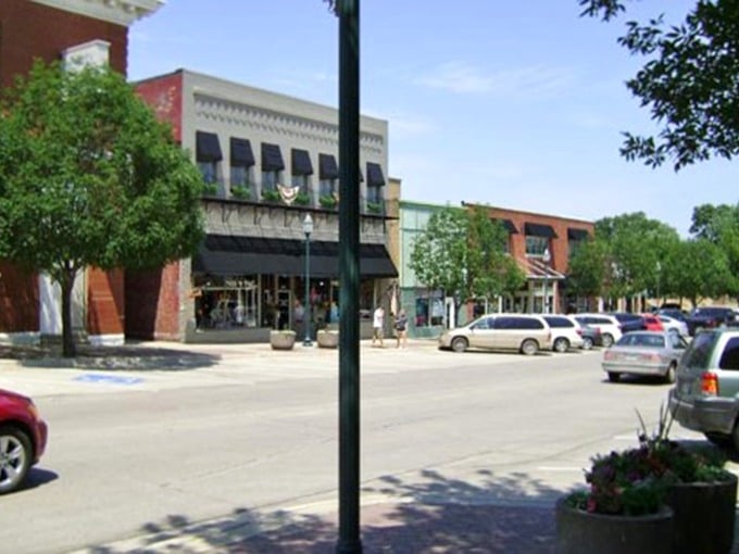 Downtown Spirit Lake combines small-town charm with practical amenities, all at prices that won't sink your retirement boat.