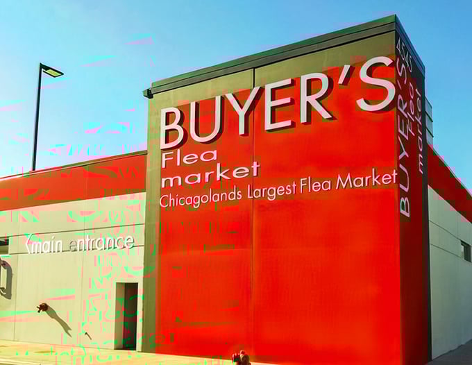 Buyer's Flea Market's modern fa&ccedil;ade houses one of Chicago's most diverse shopping experiences.