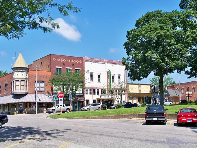 Downtown Greenville's architectural medley tells the story of a town that values its past while still making room for the occasional Subway sandwich.