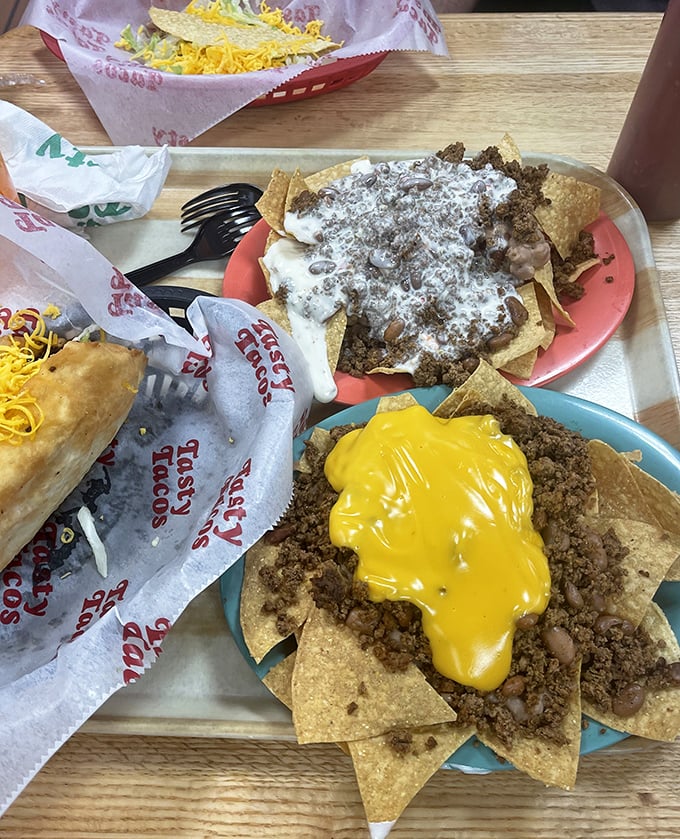 A mountain of flavor that would make Everest jealous. The white cheese sauce is the snow cap on this culinary peak.