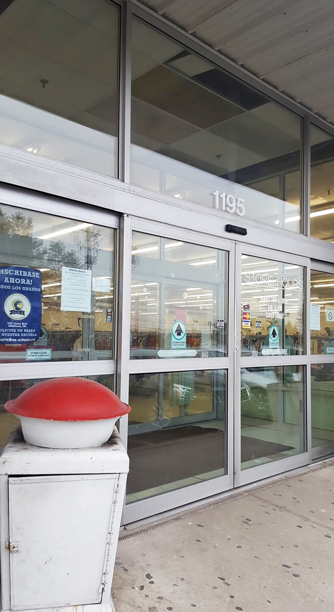 The gateway to bargain paradise – where the only thing more satisfying than the deals is the thrill of the hunt.