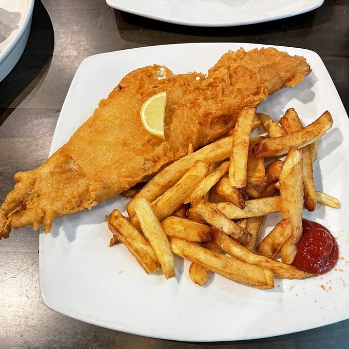 This fish has the kind of golden tan Texans spend all summer trying to achieve, paired with chips that put ordinary fries to shame.