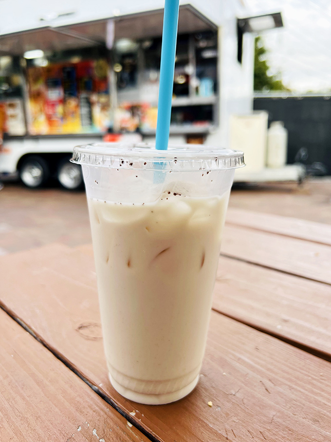 Liquid comfort in a cup. This creamy horchata provides the perfect sweet counterpoint to the savory and spicy offerings from the truck.