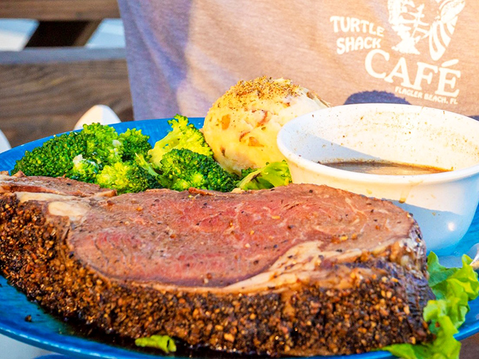 A prime rib that's been seasoned and cooked with such respect, it might just bring a tear to your eye. Broccoli never had it so good.