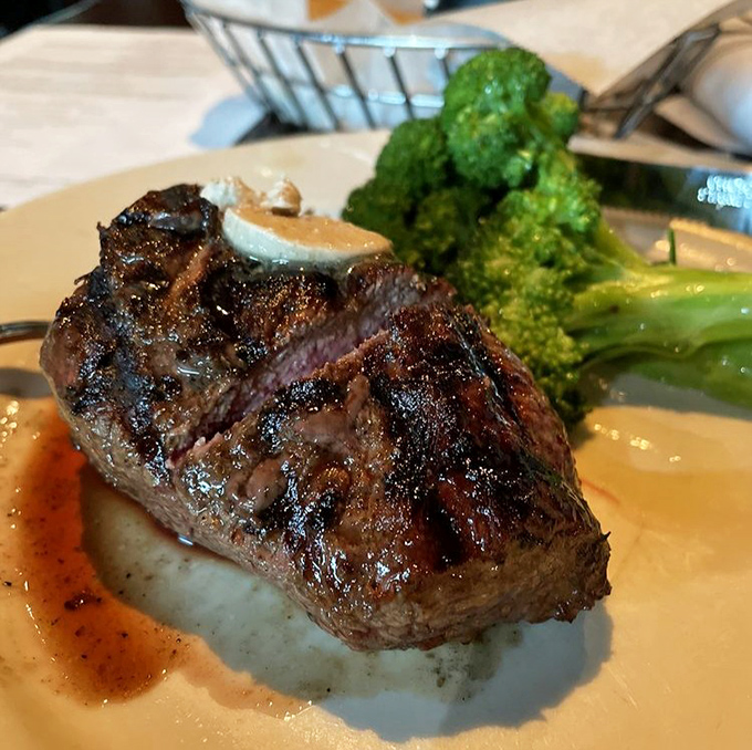 Steak perfection doesn't need complicated explanations. Just a beautiful cut, proper seasoning, and the discipline to know when it's done.