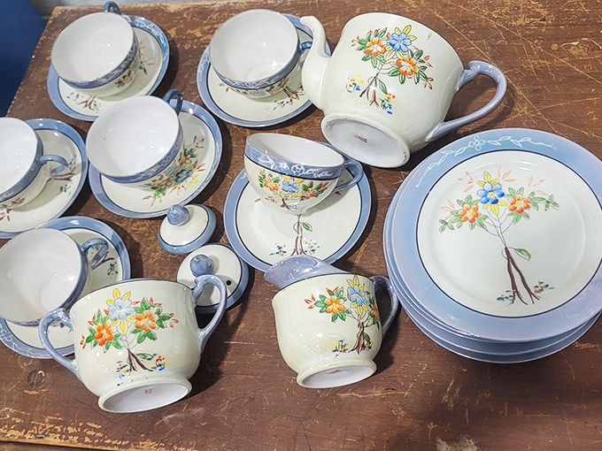 Someone's grandmother is missing her tea service, and for pocket change, this delicate floral set could be pouring Earl Grey at your next book club.