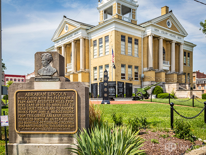 Lincoln visited Boonville before he was famous&mdash;like catching a comedian in a small club before they land their Netflix special.
