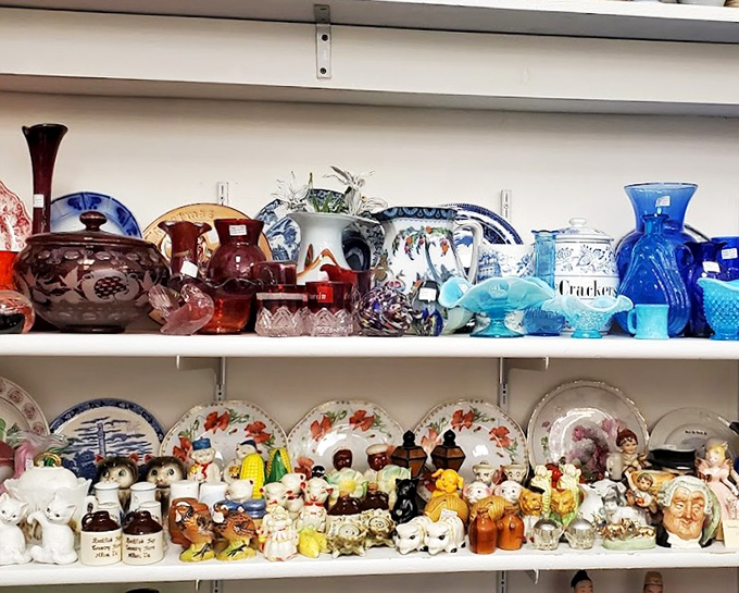 Shelves lined with salt-and-pepper shakers and figurines that would make Marie Kondo break out in hives, but bring collectors pure, unbridled joy.