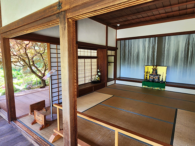 Traditional tatami mats and sliding doors create rooms that breathe. Marie Kondo didn't invent minimalism&mdash;she just reminded us why it works.
