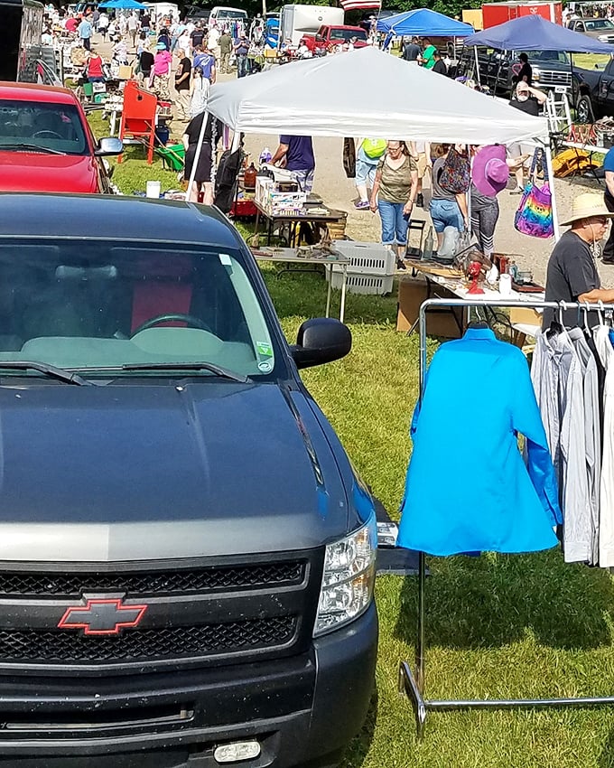 The thrill of the hunt in full swing. Notice how everyone has that same focused "I'm-about-to-find-something-amazing" expression?