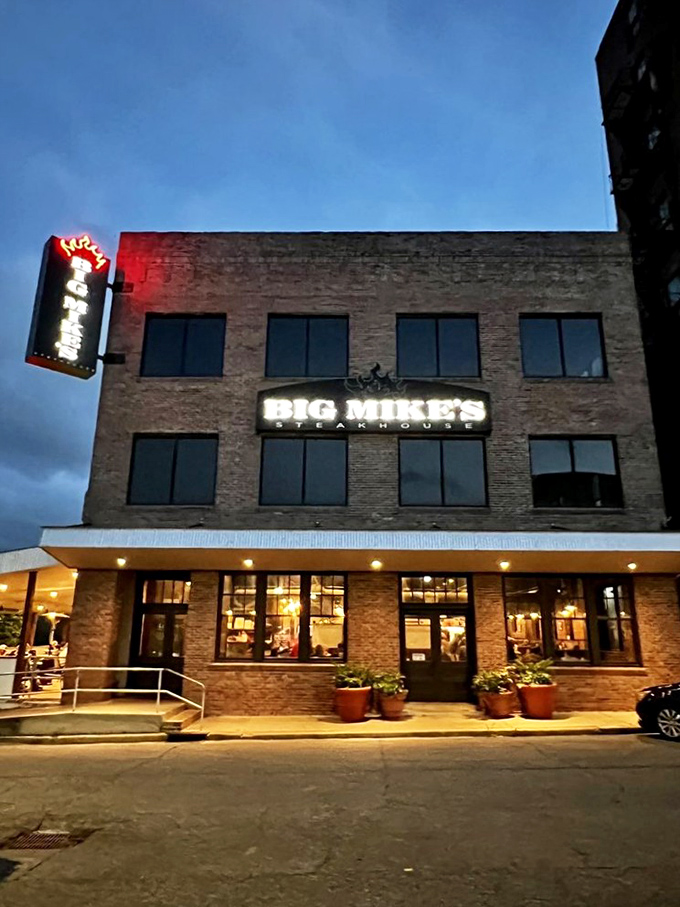 This brick beauty stands tall in downtown Andalusia, a temple dedicated to the worship of perfectly-seared beef.