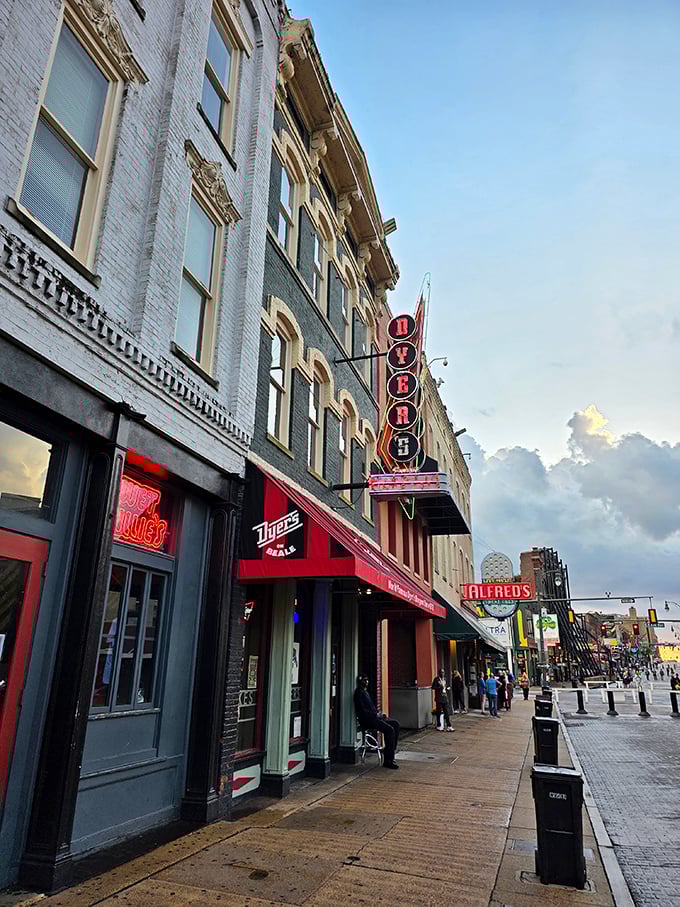 Dyer's Burgers: That vintage neon sign has been guiding hungry Memphians to burger bliss for generations.