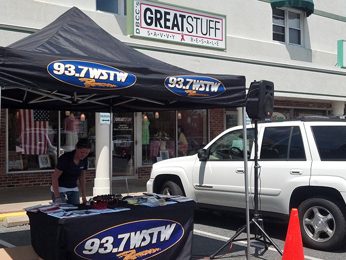 Great Stuff's brick exterior gives off serious "neighborhood secret" vibes that smart shoppers absolutely adore.