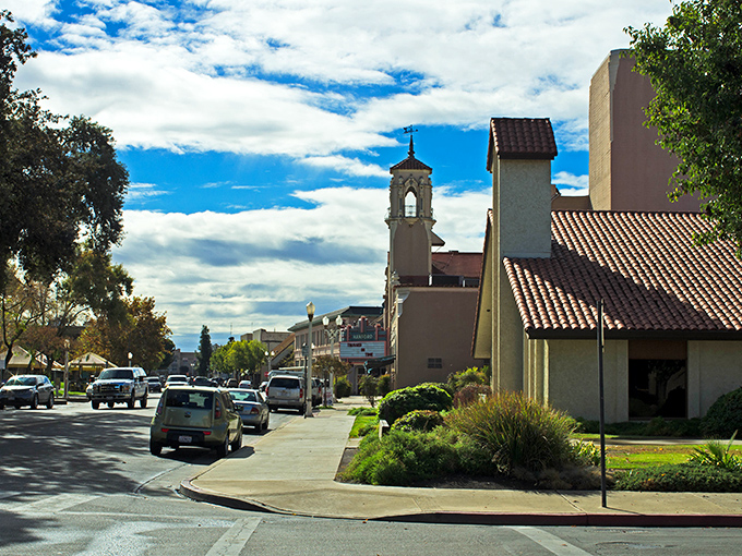 Hanford's classic main street could be from a Norman Rockwell painting &ndash; complete with reasonable rent and friendly neighbors.