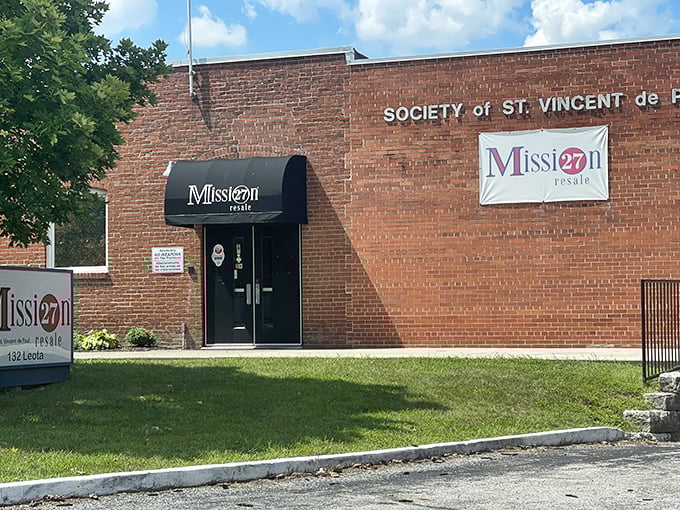 Behind that modest brick fa&ccedil;ade and classy awning? A wonderland of second chances and first-rate finds.