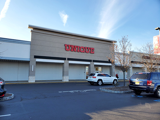 Simple on the outside, spectacular on the inside. Like finding out your quiet neighbor is secretly a rock star. 