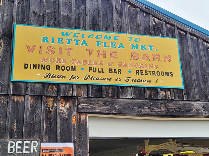 "Rietta for Pleasure or Treasure!" The cheerful sign says it all at this charming country market.