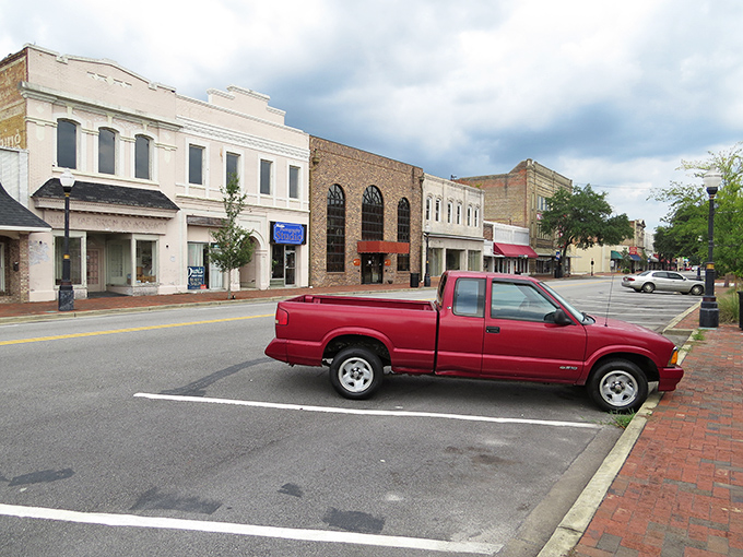 Sumter's historic downtown streets tell tales of resilience while welcoming today's coffee shop conversations. 