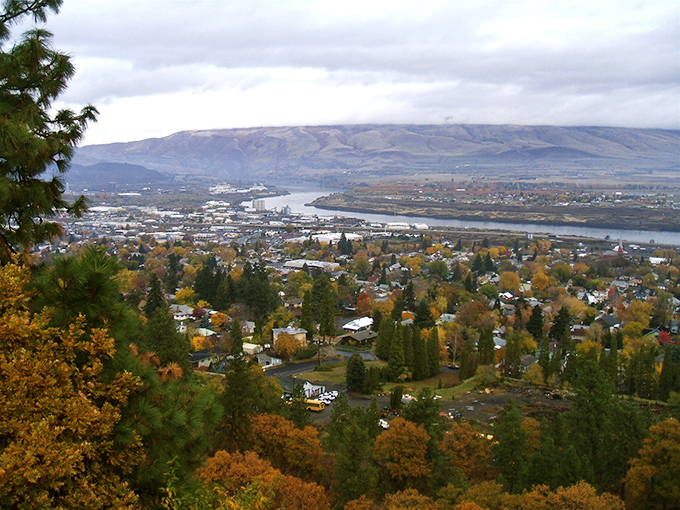 The Dalles offers that rare combo - breathtaking mountain views and affordable living within the same zip code.