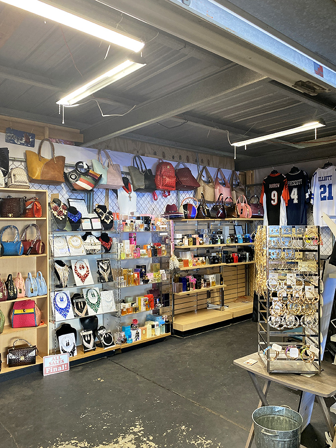 The Flea Market of Louisiana's massive interior houses endless aisles of possibility – a climate-controlled treasure hunt awaits!