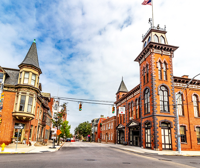 York's beautifully preserved historic district transports you to another era while keeping modern comforts delightfully close at hand.