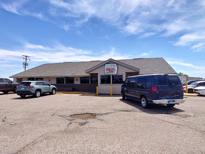 Cattleman's understated exterior hides culinary treasures within. Like finding a winning lottery ticket in your old jeans pocket!